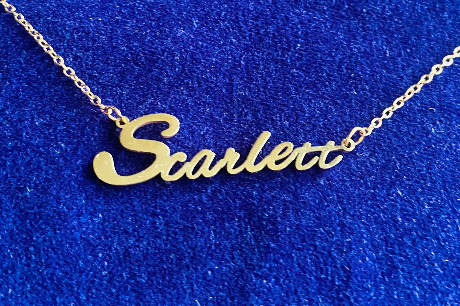 Scarlett stainless steel name necklace in gold | Etsy
