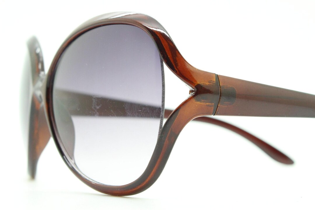 Y2K Vintage Big Round Angular Sunglasses. Women's 70s Design in ...