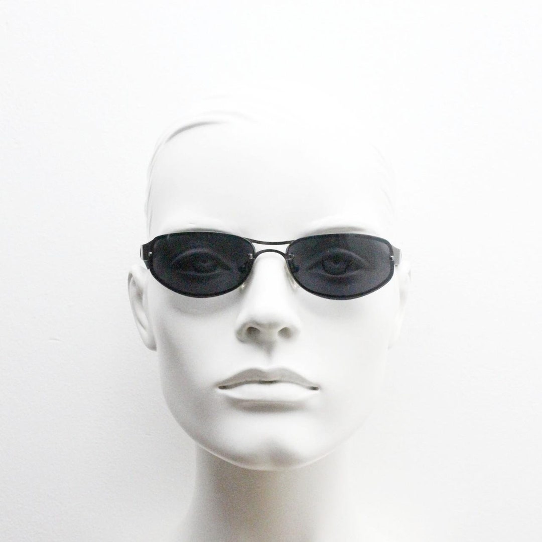 Y2K Vintage Small Bug Eye Oval Sunglasses. Gunmetal Grey Chrome Metal ...