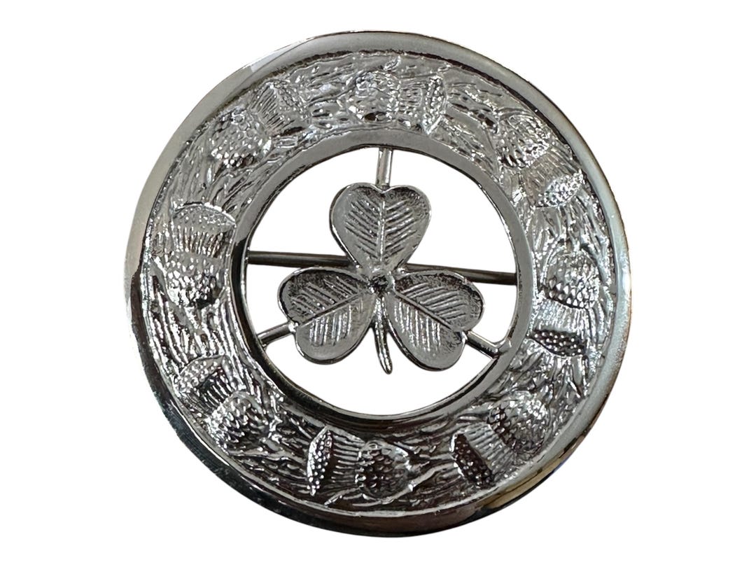 Kilt Fly Plaid Brooch in Shamrock Design - Etsy