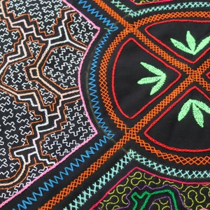 Hummingbirds & Traditional Kené Pattern Shipibo Handmade Embroidery ...