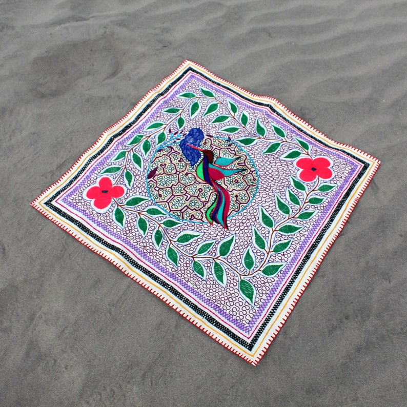 Hummingbird Chakruna & Kené Pattern Shipibo Handmade - Etsy