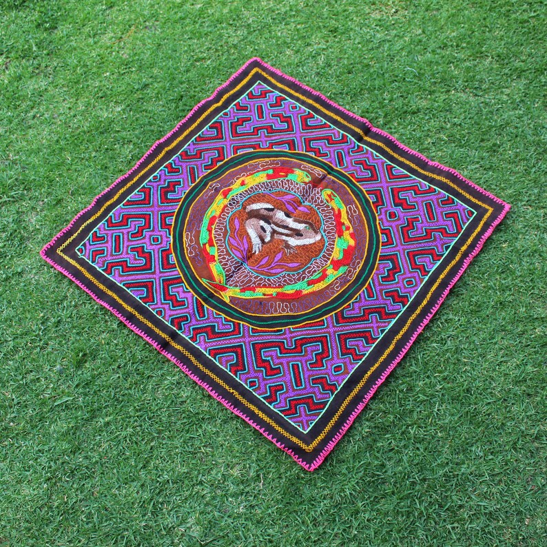 Shipibo Handmade Embroidered Altar Cloth, Snakes & Kené Pattern, 74 Cm ...