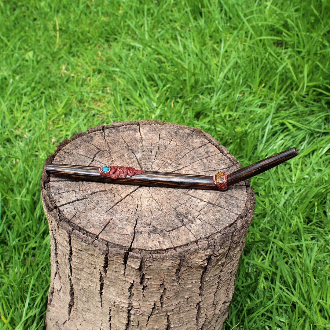 CHONTA WOOD TEPI | Pipe Applicator for Rapéh | Bearing a Peruvian ...