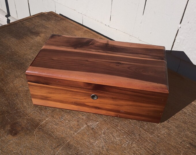 Vintage Miniature Lane Cedar Chest - De Camp's Furniture and Gifts ...