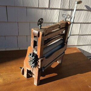 Vintage Wash Roller or Clothes Wringer - Horse Shoe Brand - Eclipse Specialty Brand, Minneapolis ...