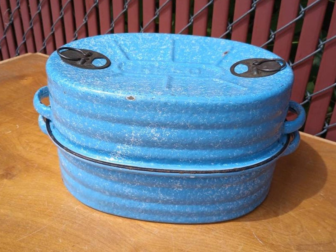 Vintage Light Blue and White Speckled Enamel Roaster - Reed - Etsy