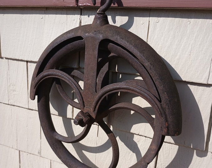 Vintage Pulley - Amazing Rusty Patina - Etsy