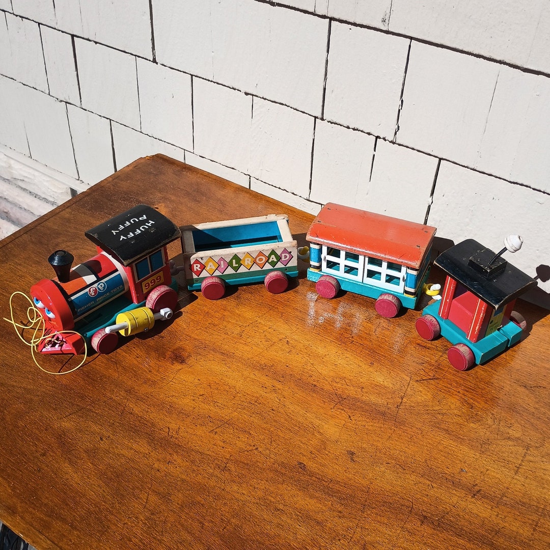 Vintage Fisher Price Pull Along Toy Train Huffy Puffy Locomotive With ...