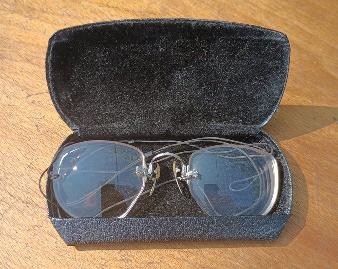 Vintage Pince-nez Eyeglasses With Metal Case - Etsy