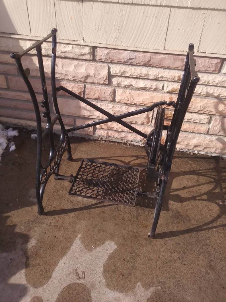 Vintage Cast Iron Sewing Machine Base White - Etsy