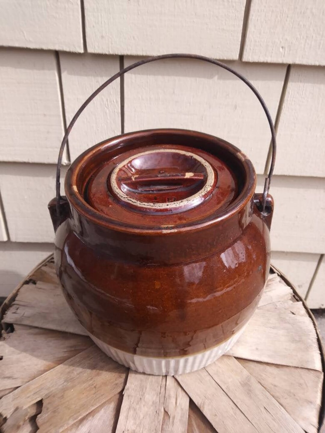 Small Stoneware Pot With Wire Handle and Brown Top and Lid - Etsy