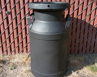 Vintage Small Milk Can With Lid - Cleaned and Repainted - Etsy