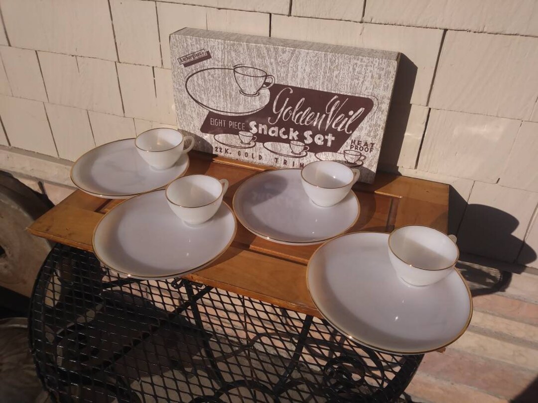 Vintage "golden Veil" Snack Set - White and Gold - Anchor Hocking - Etsy