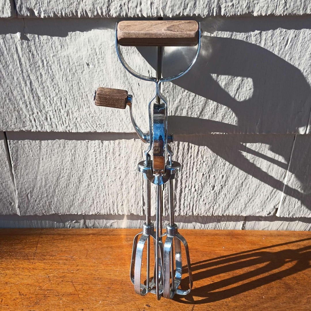 Vintage Hand Mixer With Wooden Handles - Maid of Honor - Etsy