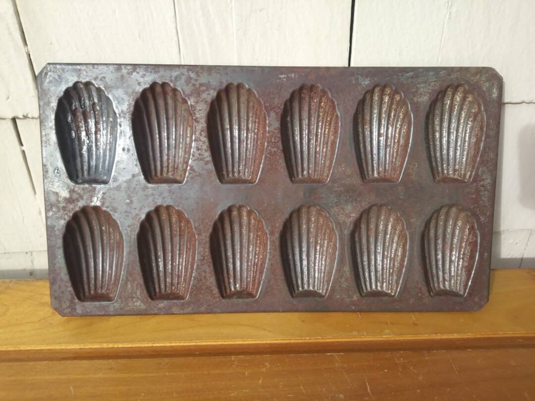 Vintage Madeleine Pan Shell Shapes - Etsy