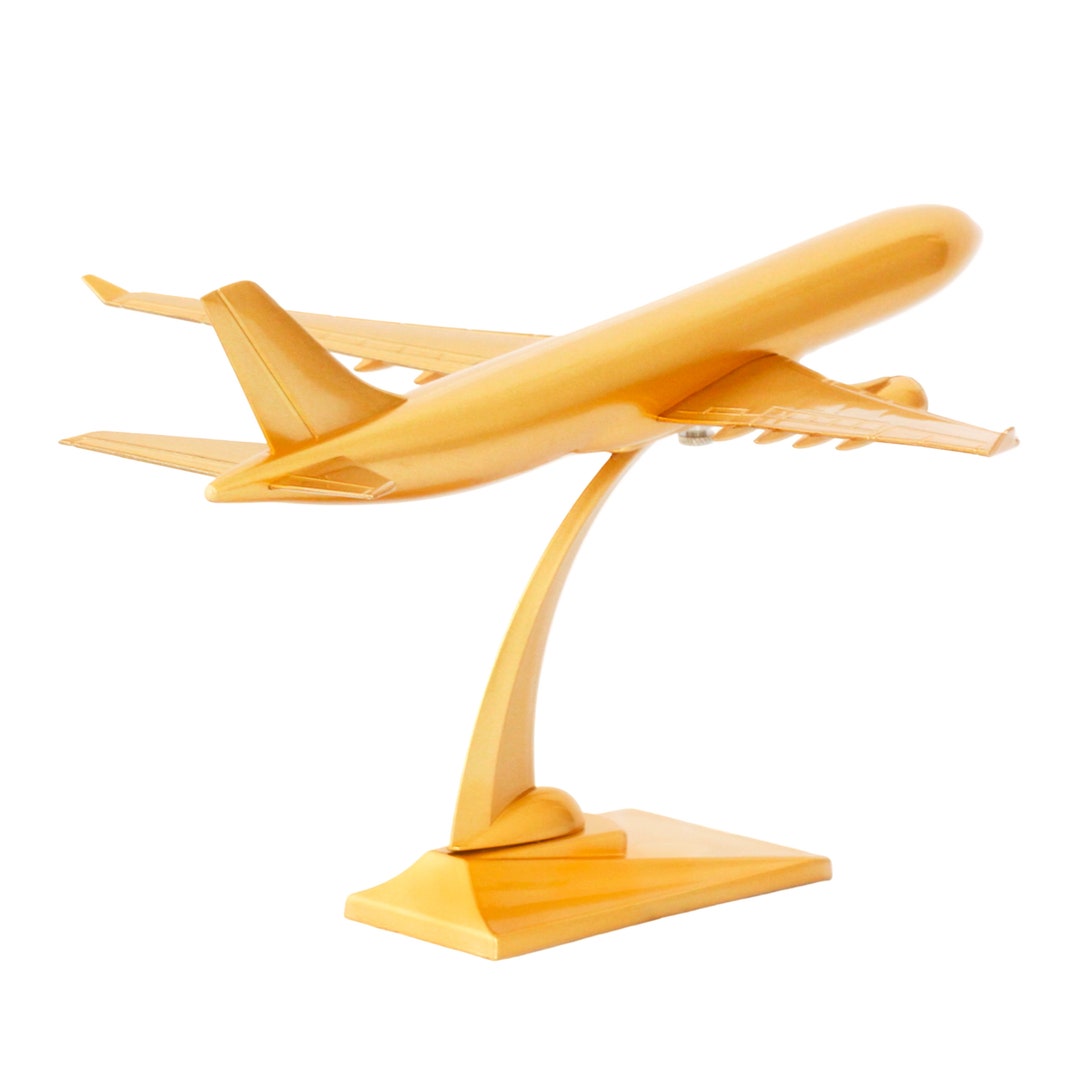 Zekupp Airbus A330-300 1/200 Scale Gold Coloured Model Plane - Etsy