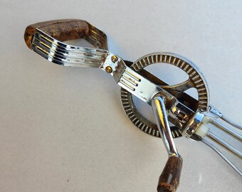 Vintage Maynard Pink Handle Hand Mixer Egg Beater - Etsy