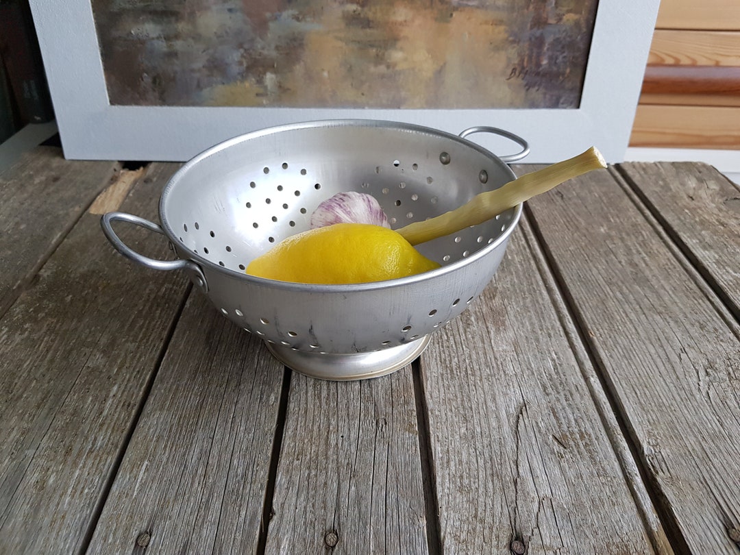 Vintage Aluminum Colander/metal Strainer/colander Metal/kitchen ...