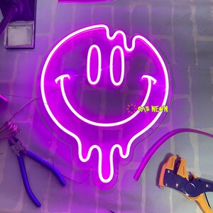 Melting Smiley Face Neon Wall Decoration Emoji Face Neon Sign Bedroom ...