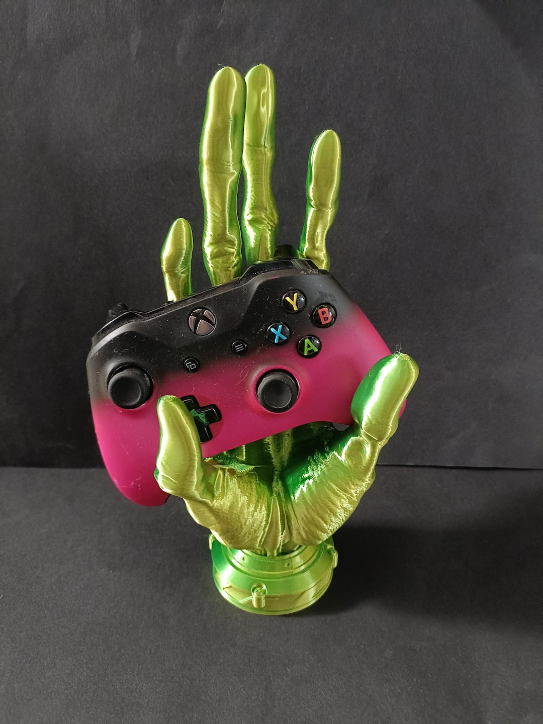 6-finger Alien Hand Controller Holder for PS5 or Xbox - Etsy
