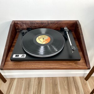 Floating Turntable Shelf / Customizable Record Player Ledge / Projector ...