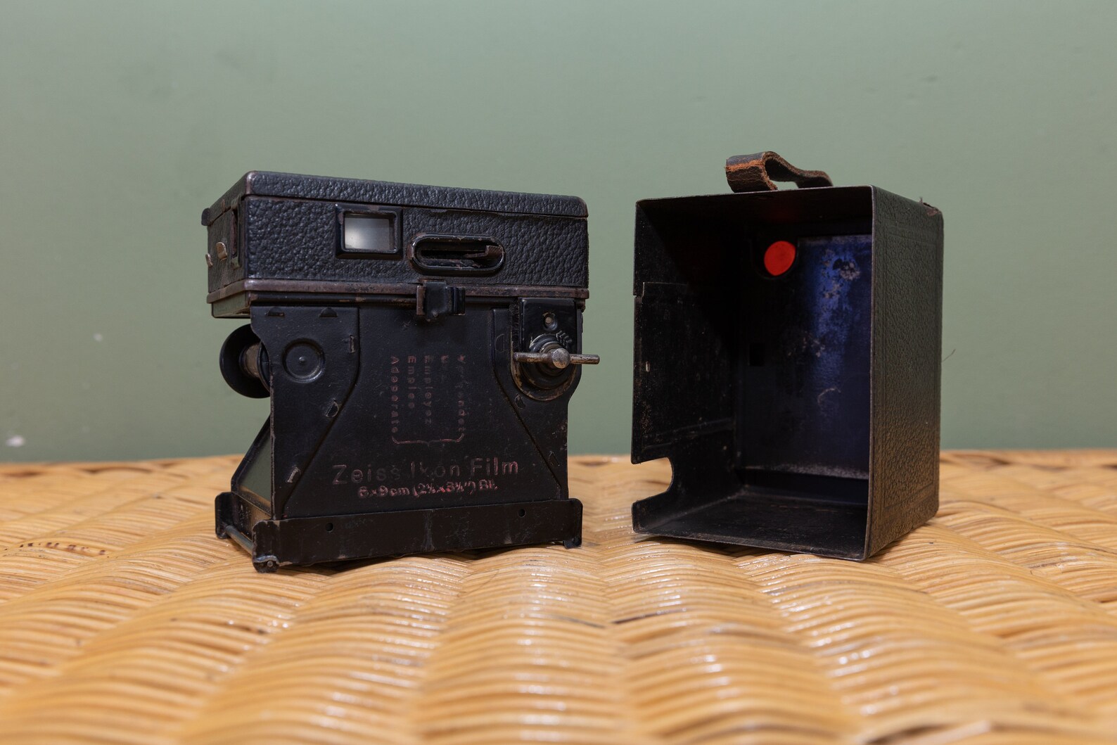 Zeiss Ikon Box Tengor Box Camera Roll Film 6x9 - Etsy