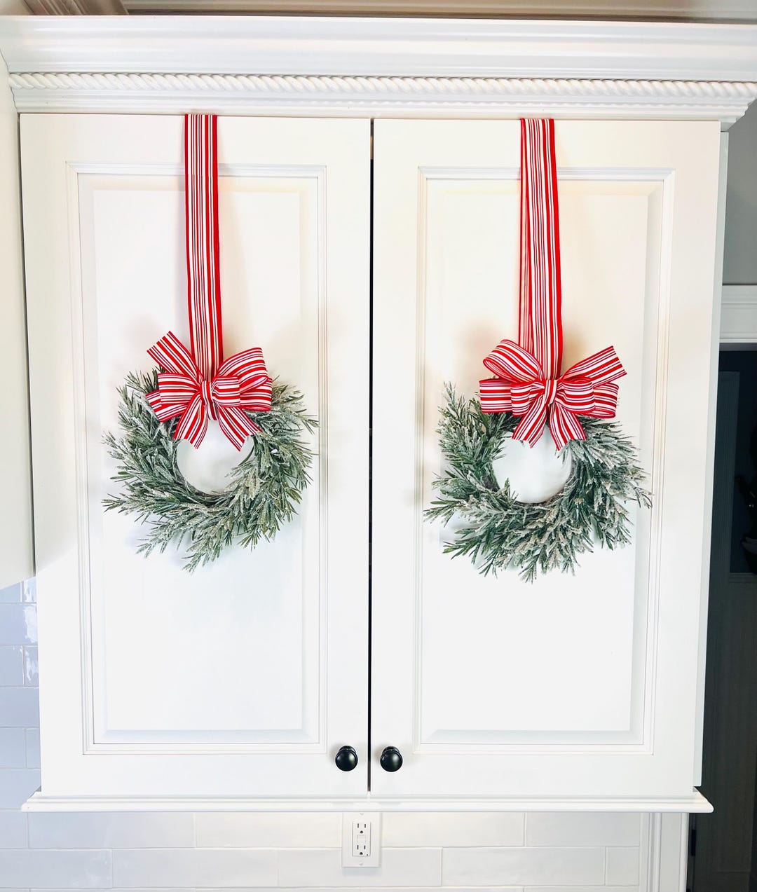 Mini Christmas Wreath: Flocked Evergreen, Farmhouse Cabinet Decor - Etsy