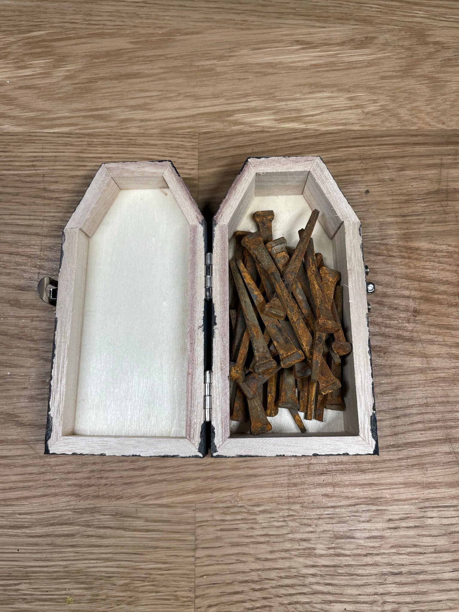 7 Storm Rusted Coffin Nails Spells Hoodoo Ritual - Etsy