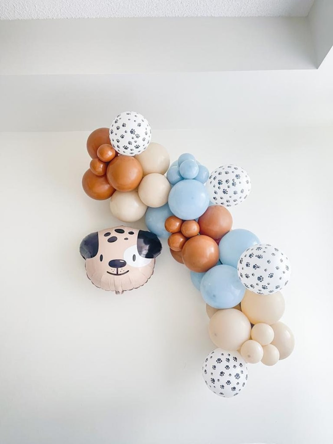 Paw Pawty Balloon Garland | Puppy Balloon Arch | Puppy 1st Birthday ...