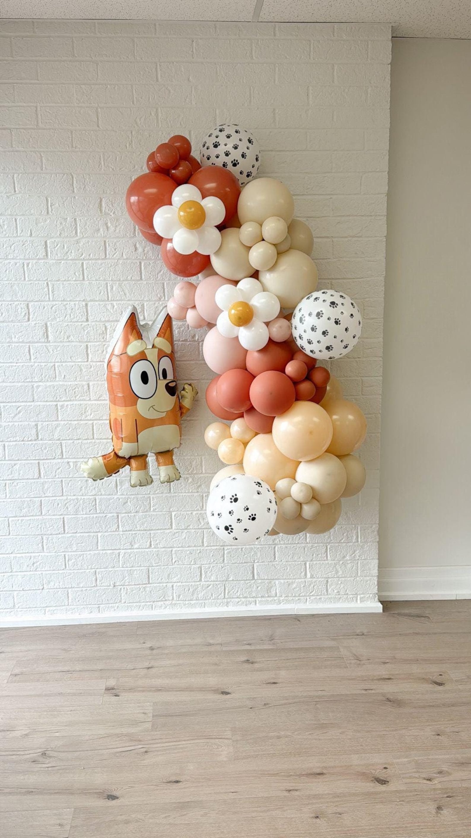 LICENSED Bluey Bingo Balloon Garland Kit | Daisy Balloon Arch | Pastel ...