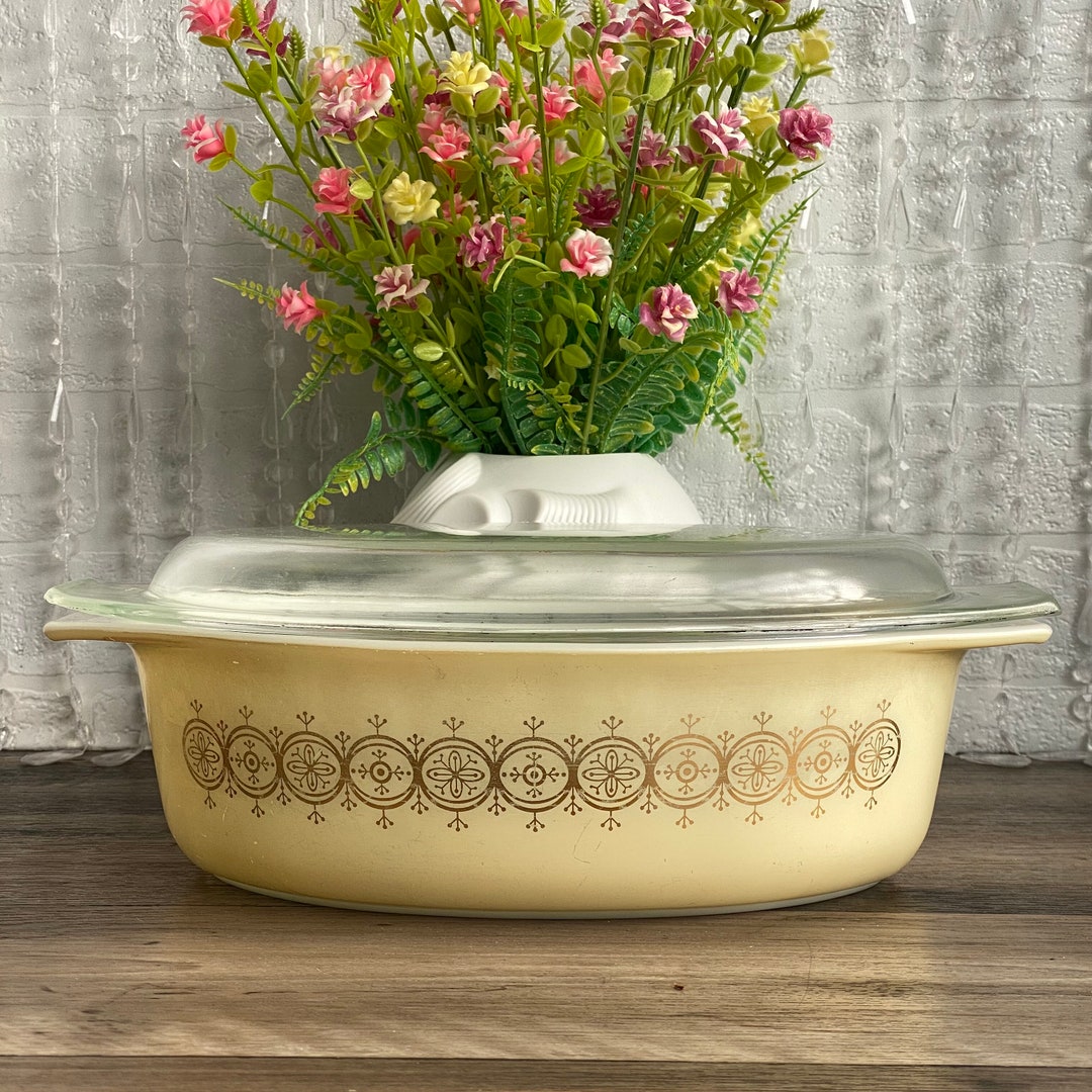 Pyrex Gold Medallion 045 Casserole Dish - Etsy