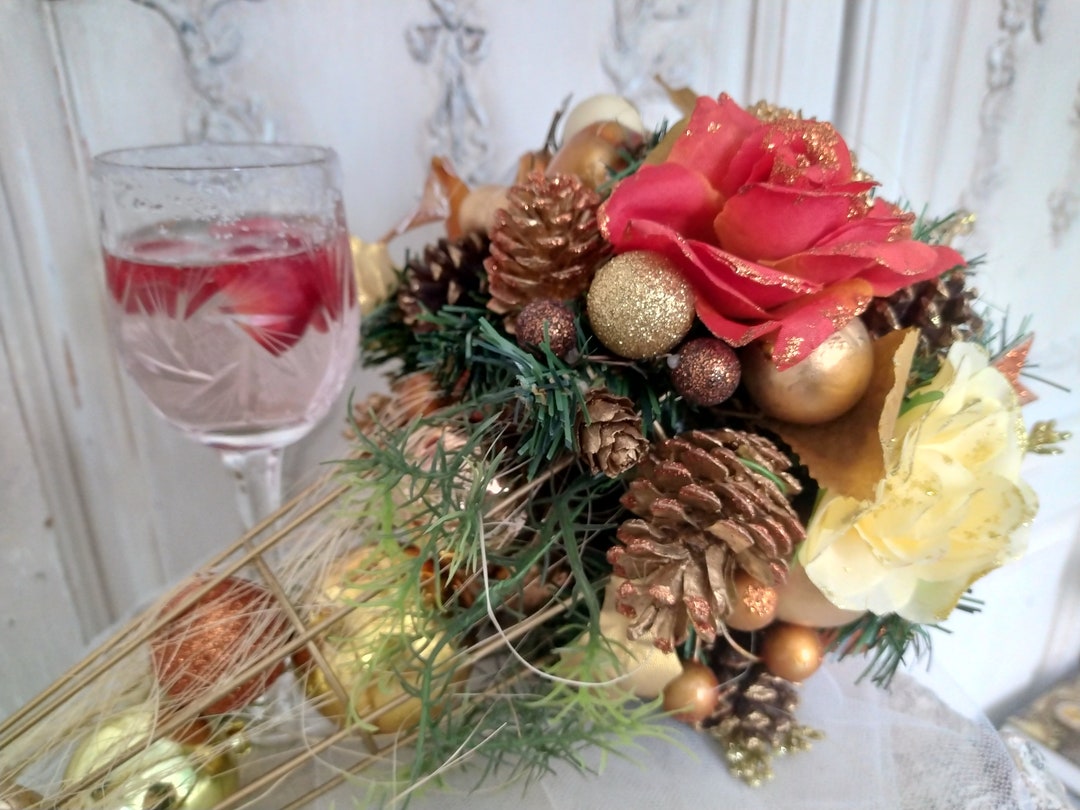 Vintage Cornucopia Glass Ball Roses Horn Filled Jewelry Flowers Old ...