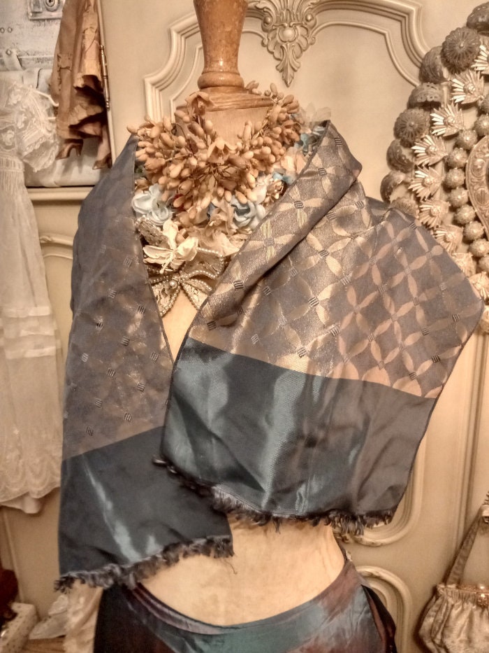 Brocante vintage taffeta scarf from a Parisian theater variety | Etsy