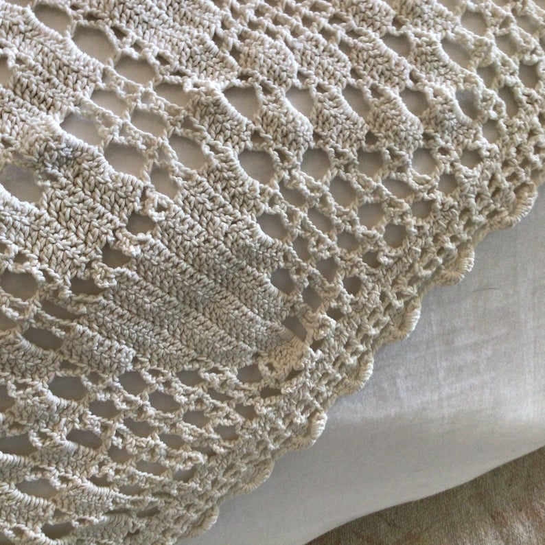 Vintage Hand Crochet Linen Tablecloth, Bed Throw, Coverlet - Etsy