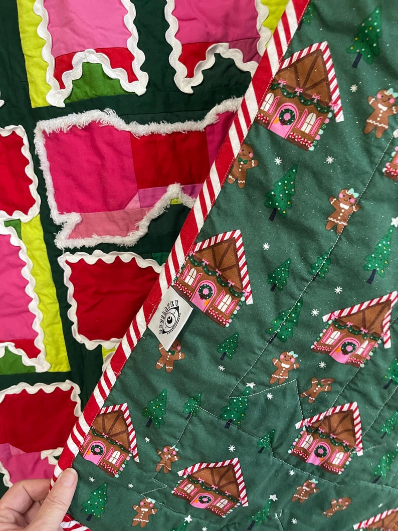 Handmade Holiday Bow Quilt: Christmas Patchwork Throw Blanket (49x61 ...