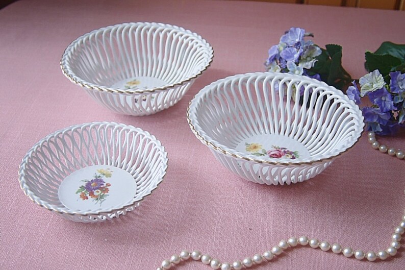 3 Pretty Porcelain Bowls With Openwork Gold Edge Floral Motif ...