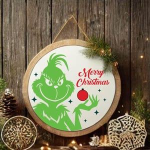 Round Christmas Signs SVG Bundle: Festive Door Hanger Decor (cut File ...