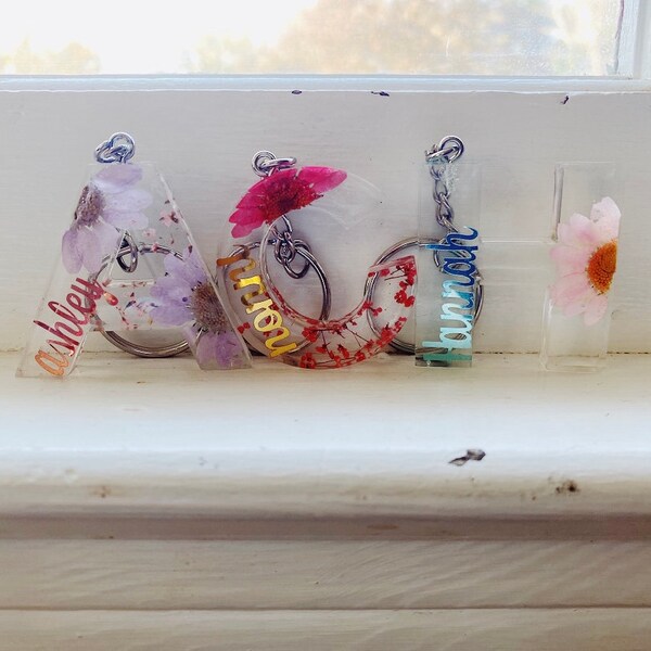Resin Flower Keychain - Etsy