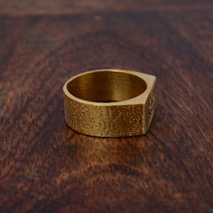 Engraved Palm Tree Signet Ring: Hammered Gold Brass Ring - Etsy