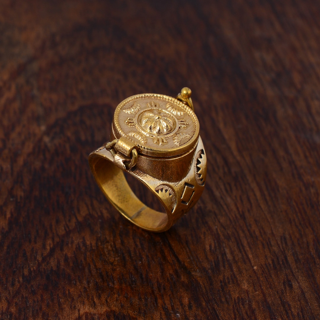 Minimalist Poison Ring, Gold Poison Ring, Hidden Box Ring, Pill Box ...
