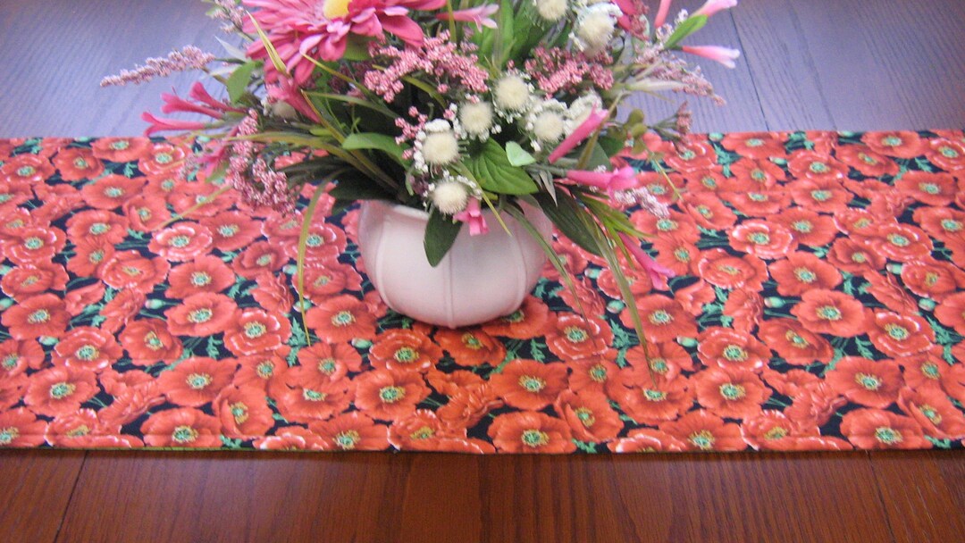 Poppy Table Runner, Reversible Table Runner, Quilted Table Topper ...