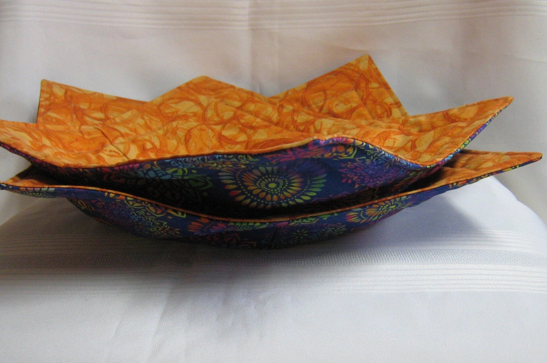 Microwave Dinner Plate Cozy, Large Medallion Reversible Plate Cozy ...