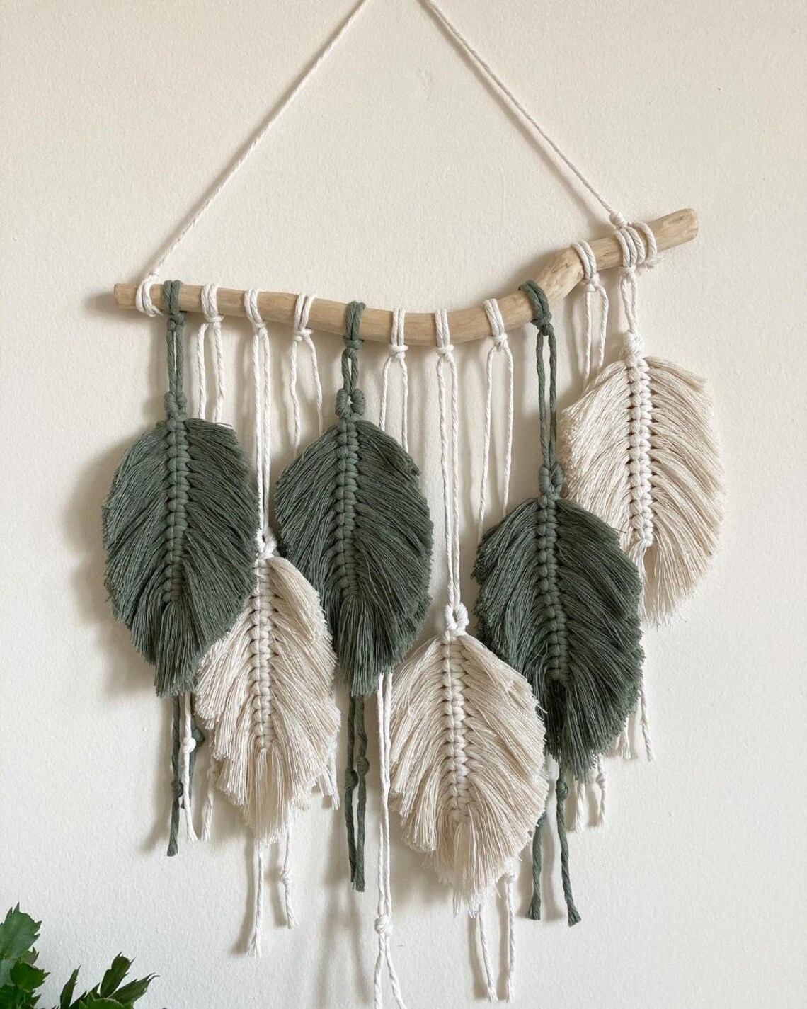 Macrame Wall Hanging Feathers/ Macrame Leaf/ Feather Macrame/ - Etsy