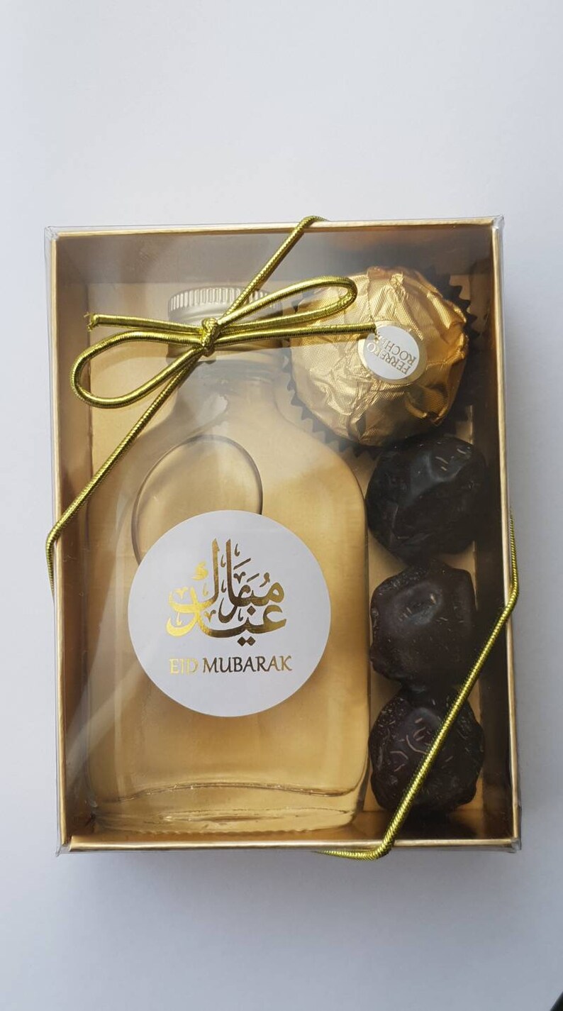 Zamzam Water and Dates Gift Box Eid Gift Ramadan Gift Personalised Gift ...