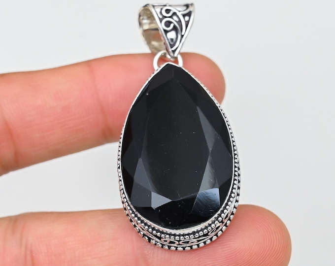 Bat Heart Locket Necklace || Gothic Jewellery || Gothic || Alternative ...