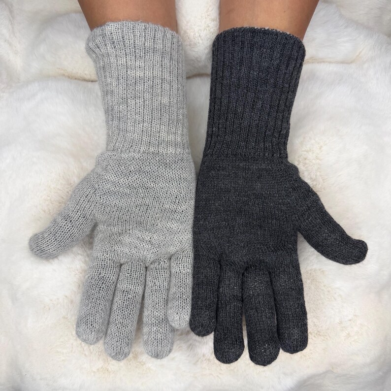 Peruvian 100% Alpaca Wool Reversible Gloves. Full-finger Gloves ...
