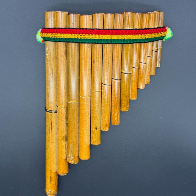 Handmade Pan Flute. Andean Pan Flute. Ecuadorian Sounds. Sound Healing ...