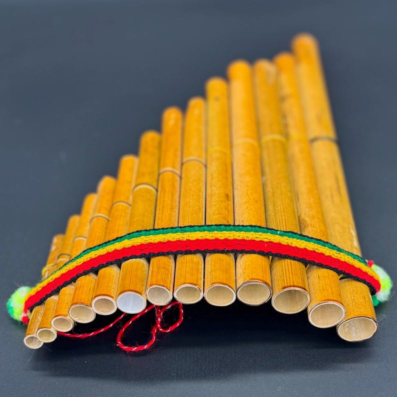 Handmade Pan Flute. Andean Pan Flute. Ecuadorian Sounds. Sound Healing ...