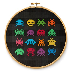 Space Invaders - Cross Stitch Pattern - Retro Game Embroidery Chart ...